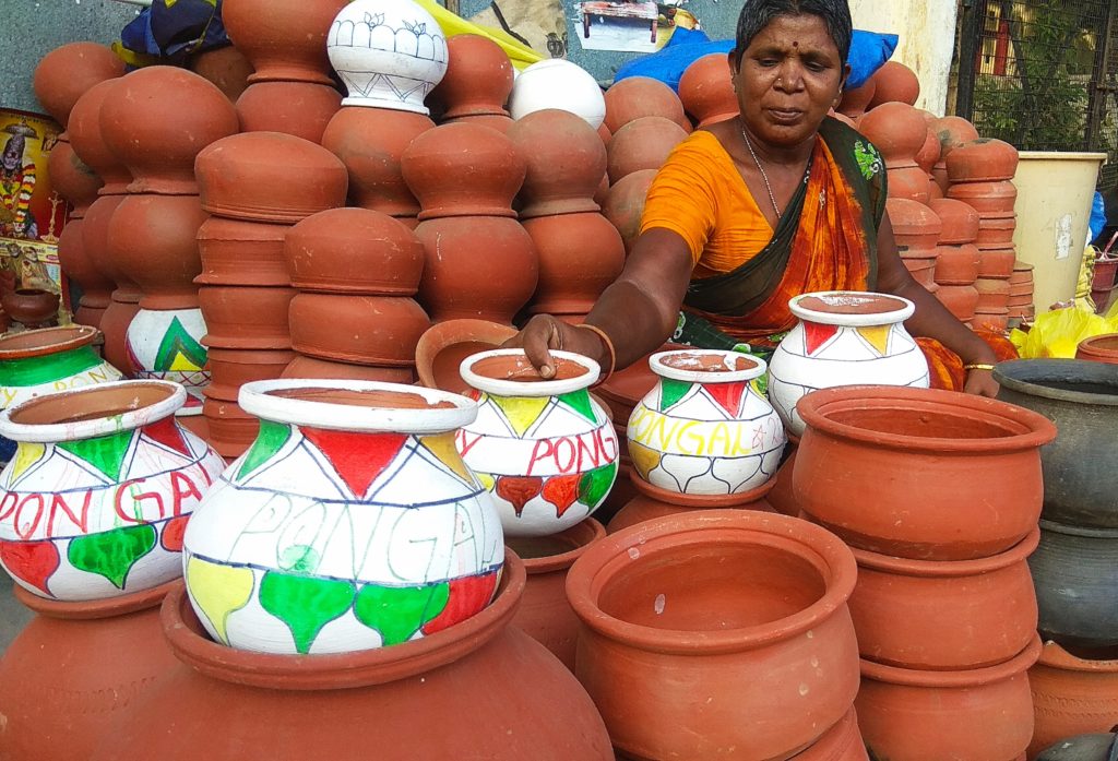 MYLAPORE TIMES - Pots for pongal available for sale in Mylapore