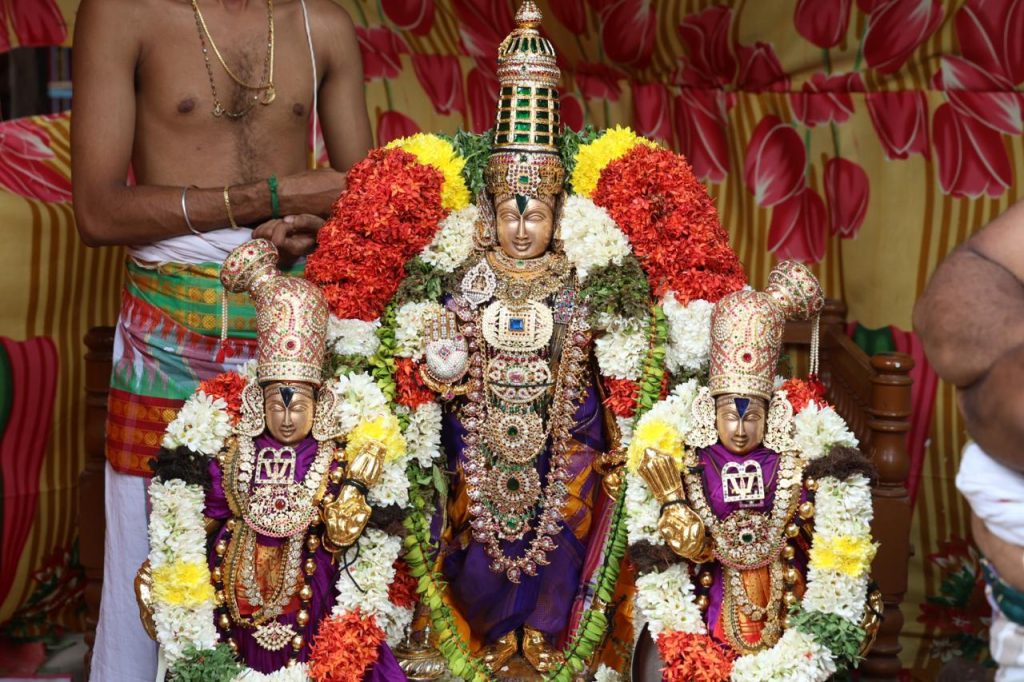 MYLAPORE TIMES - Over 2000 people take part in kumbhabishekam of Sri ...