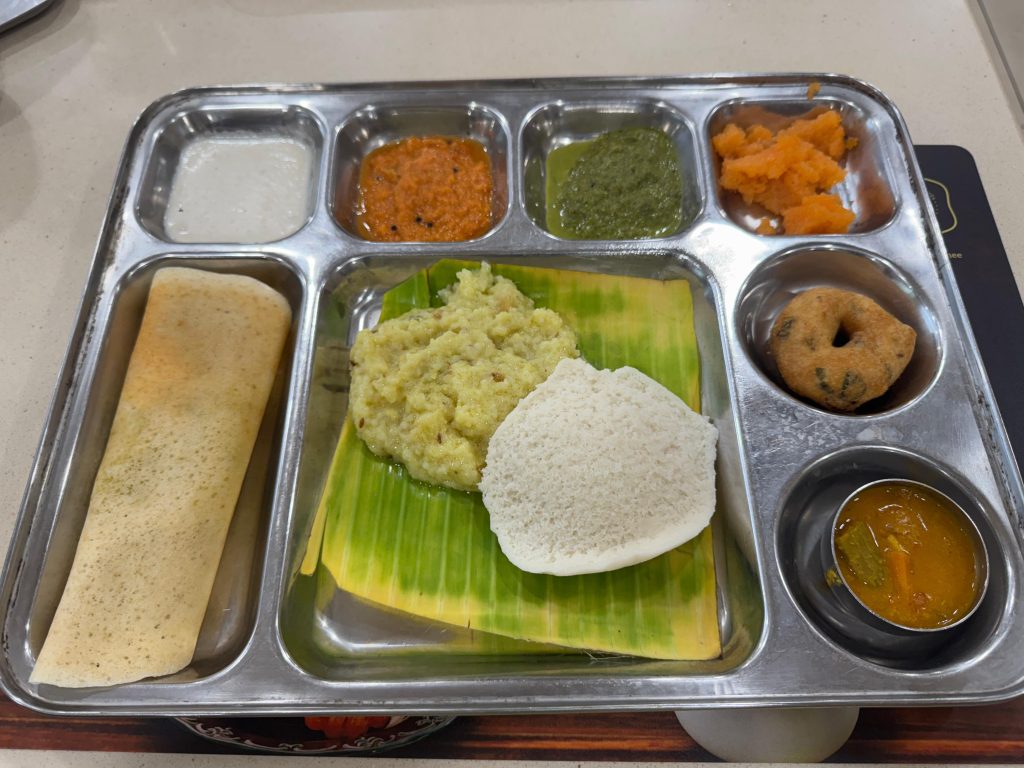 MYLAPORE TIMES - Manoj Bhavan restaurant opens in Mylapore. Breakfast ...