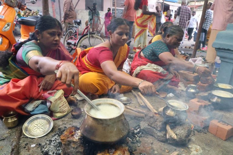 MYLAPORE TIMES - At Sri Mundagakanni Amman Temple, first Friday of aadi ...